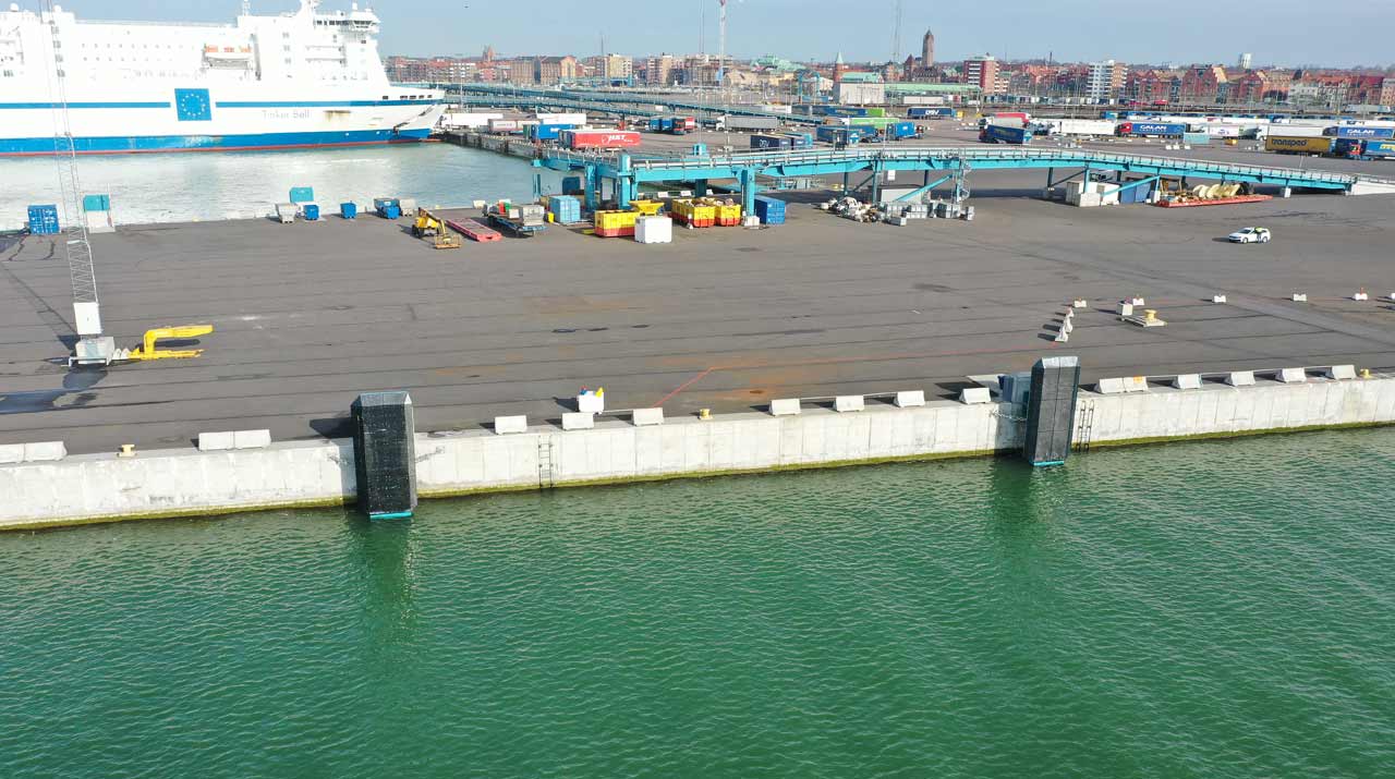 Port of Trelleborg Berth 11 & 12 | Trelleborg | Sweden - ShibataFenderTeam